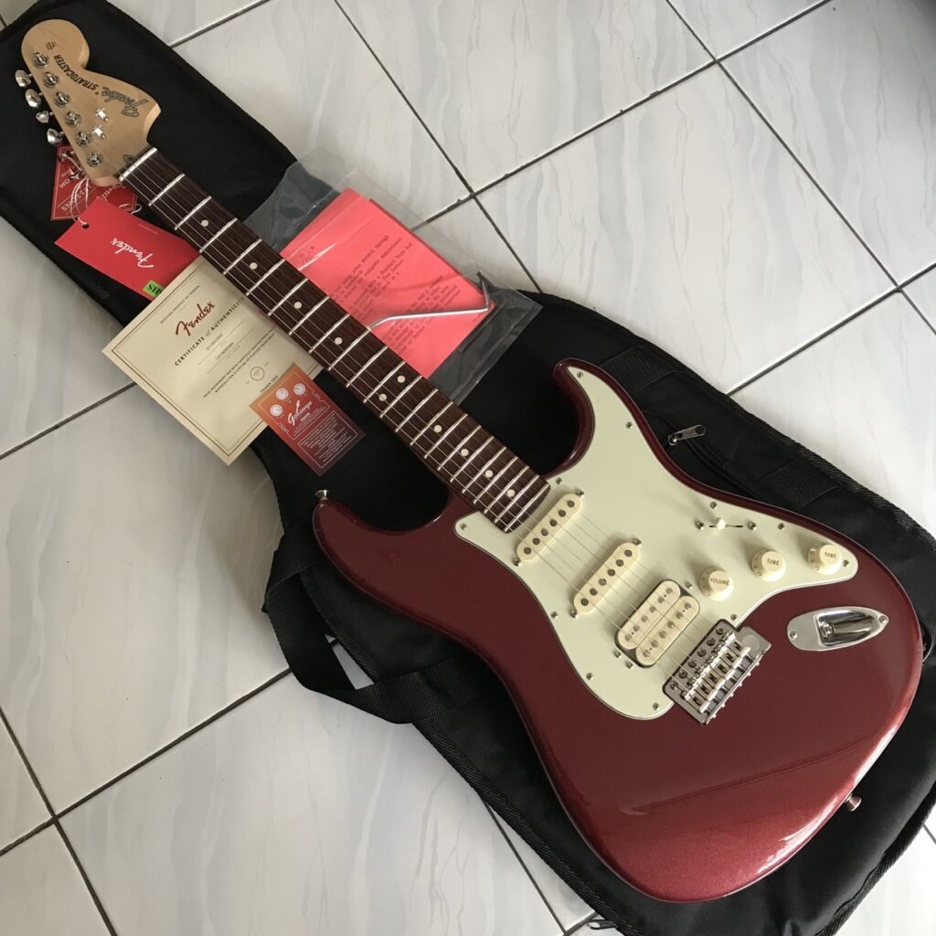 Fender Usa American Performer Stratocaster Hss – Aubergine – Gooswyn Guitar