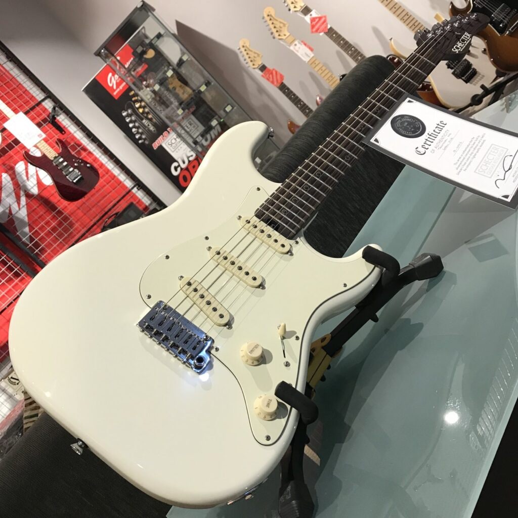 Schecter Usa Custom Shop Nick Johnston Signature – Atomic Snow 2018 ...