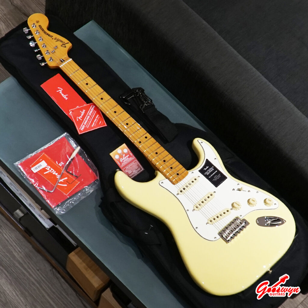 Fender Vintera II ’70s Stratocaster Vintage White – Gooswyn Guitar