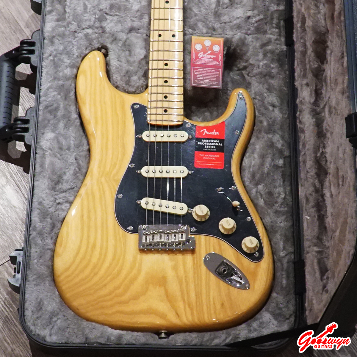 Fender American Professional Stratocaster Ash Natural 2017 – Gooswyn Guitar